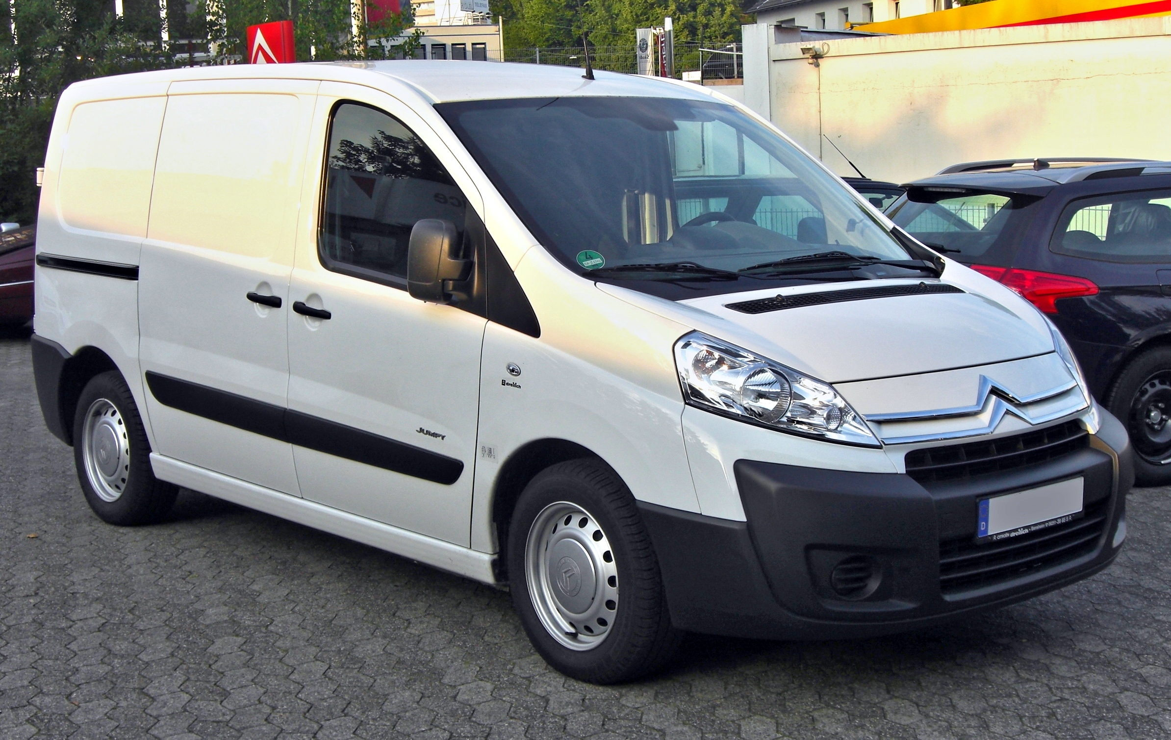 Citroen Jumpy technical specifications and fuel economy